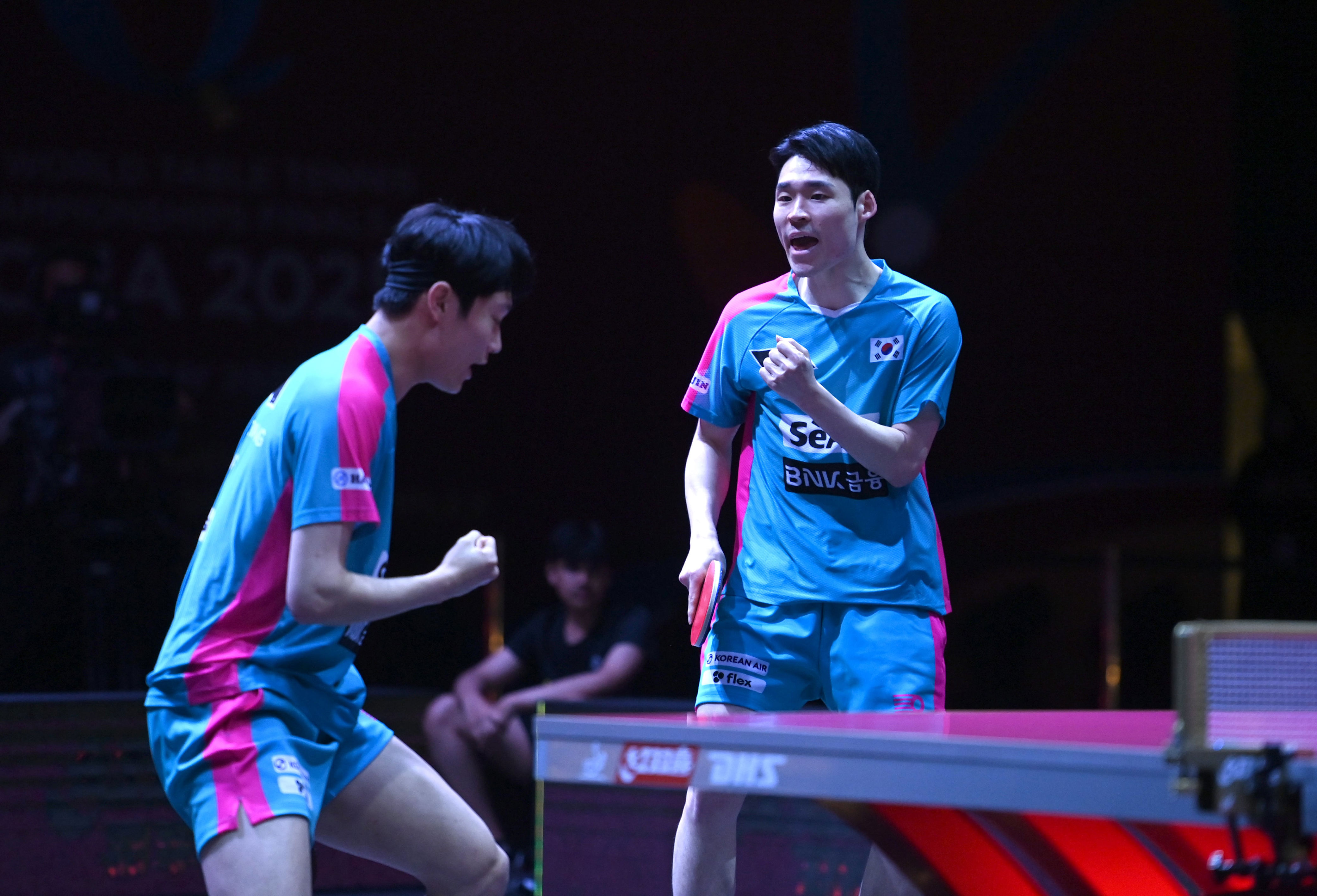 Jang Woo-jin, Jo Dae-sung overcome Chinese pairs in WTT men's doubles final