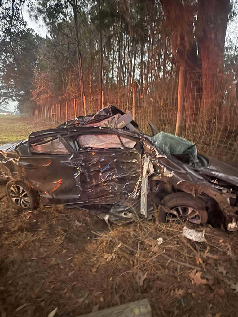 One hurt in rollover crash on I-95 in Pooler