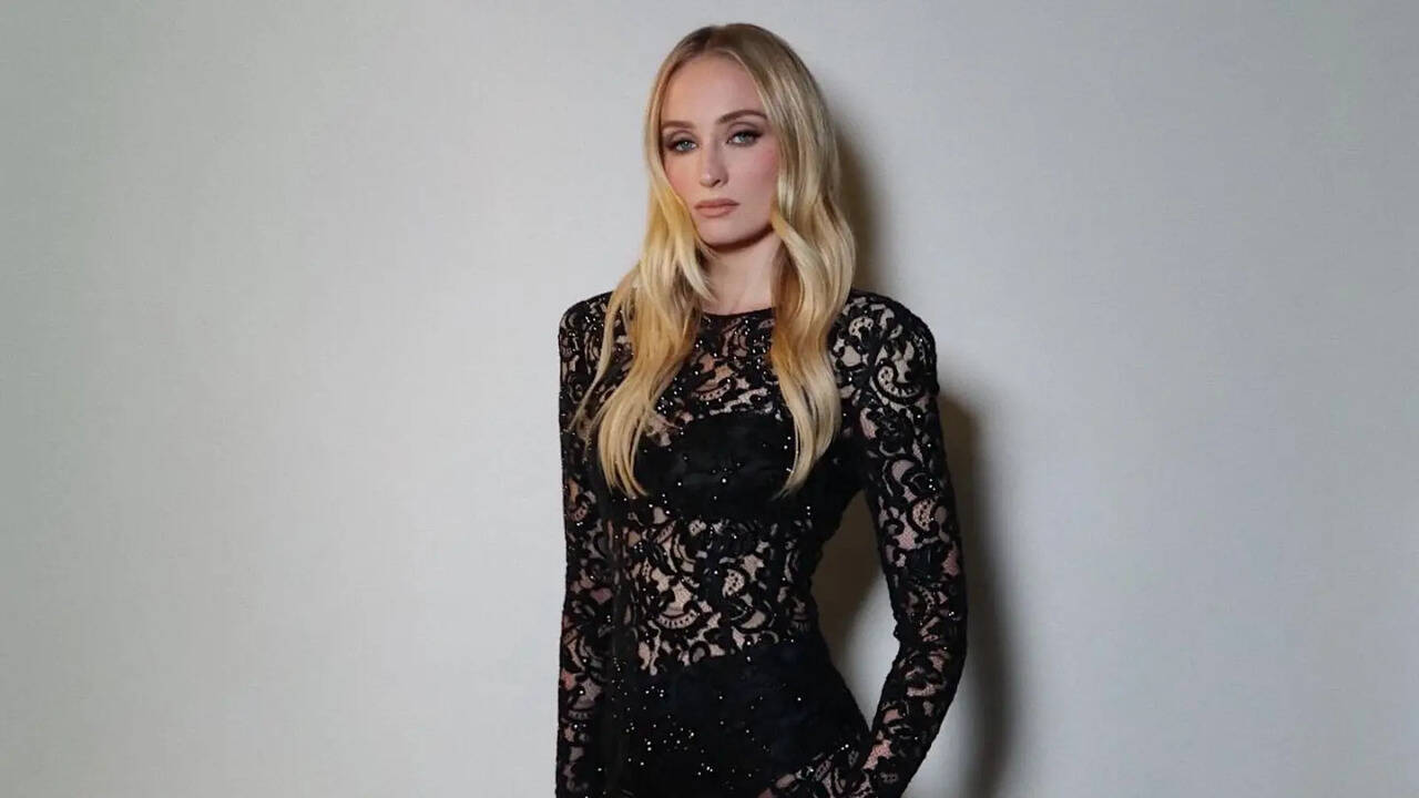 Did Sophie Turner acquire a long-term health issue while preparing for ...