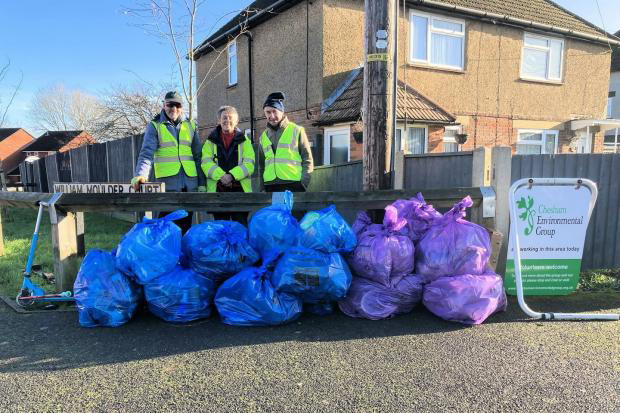Chesham: Volunteers pick up 17 bags of litter during first cleanup of ...