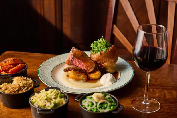 Restaurant chain starts serving Sunday roasts in Oxford