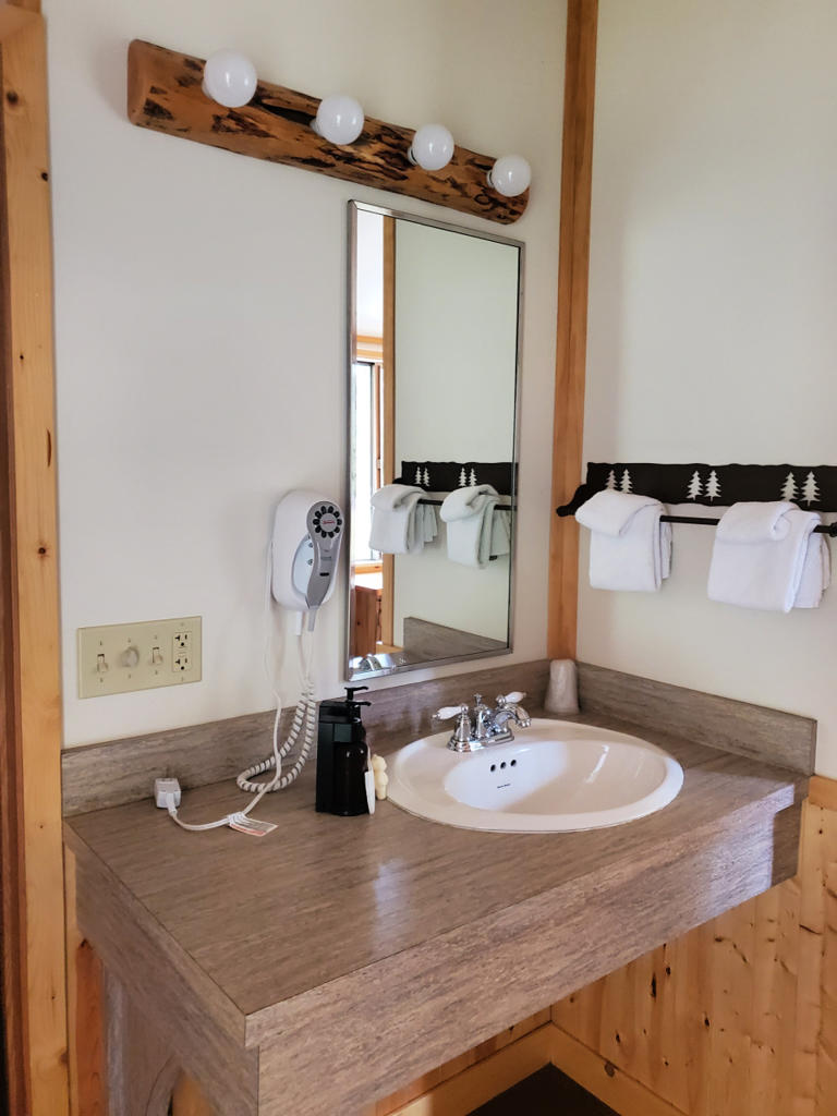 Canyon Lodge Western Cabins: Rustic comfort in Yellowstone