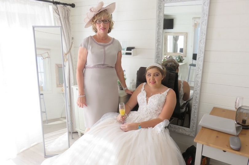 Midlands bride, 31, tragically dies just seven weeks after wedding