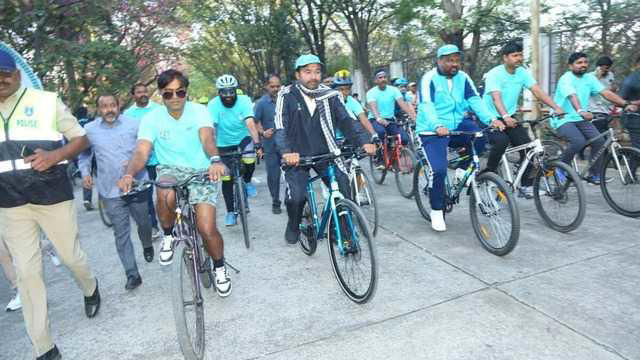 Hyderabad: Union Minister Kishan Reddy leads Sundays On Cycle