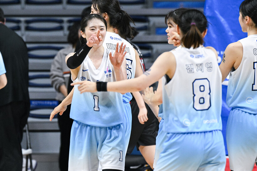 ‘2025년 12월 6일 이후 처음 맛보는, 승리의 달콤함’ 신한은행, 2차 연장 혈투 끝에 9연패 탈출!