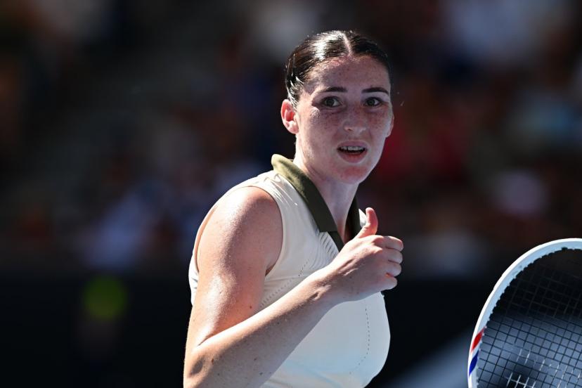 Elsa Jacquemot, après sa victoire face à Marta Kostyuk au premier tour ...