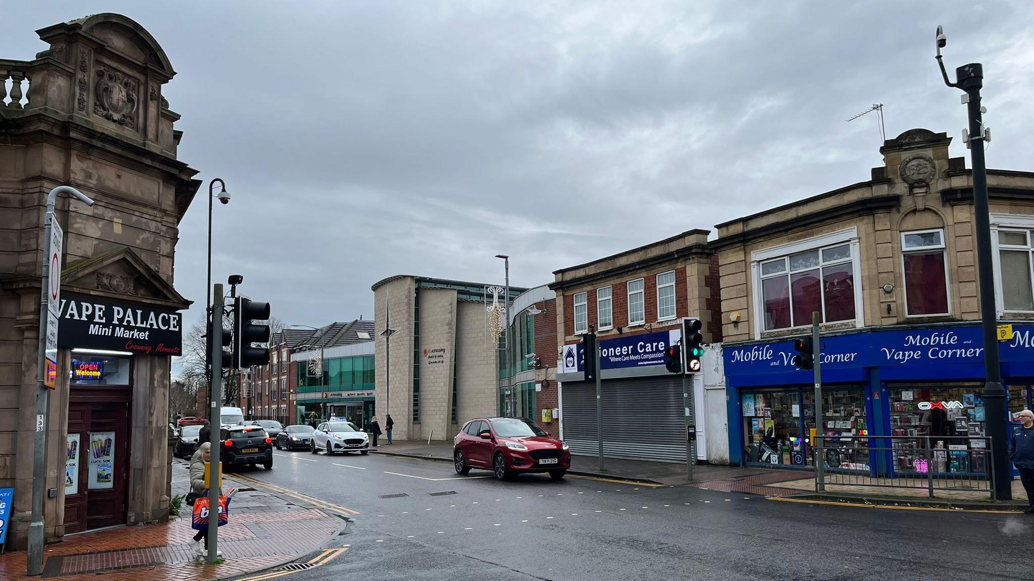 Call for government action over town's vape shops