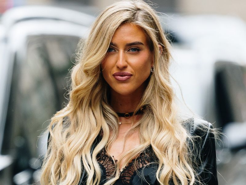 Zu weiten Jeans? 2026 am besten diesen Mantel