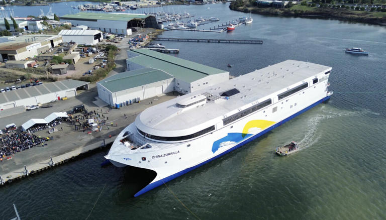 Verdens største batterielektriske ferge i gang med prøveturer