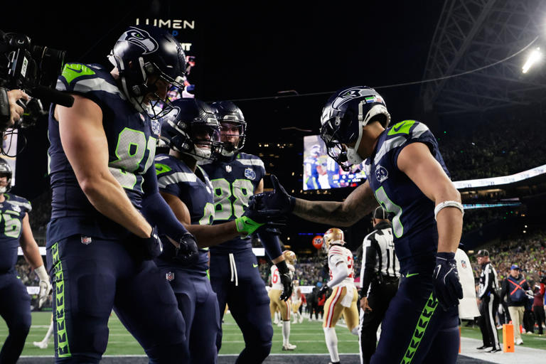 Simply dominant, the Seahawks leave no doubt against the 49ers