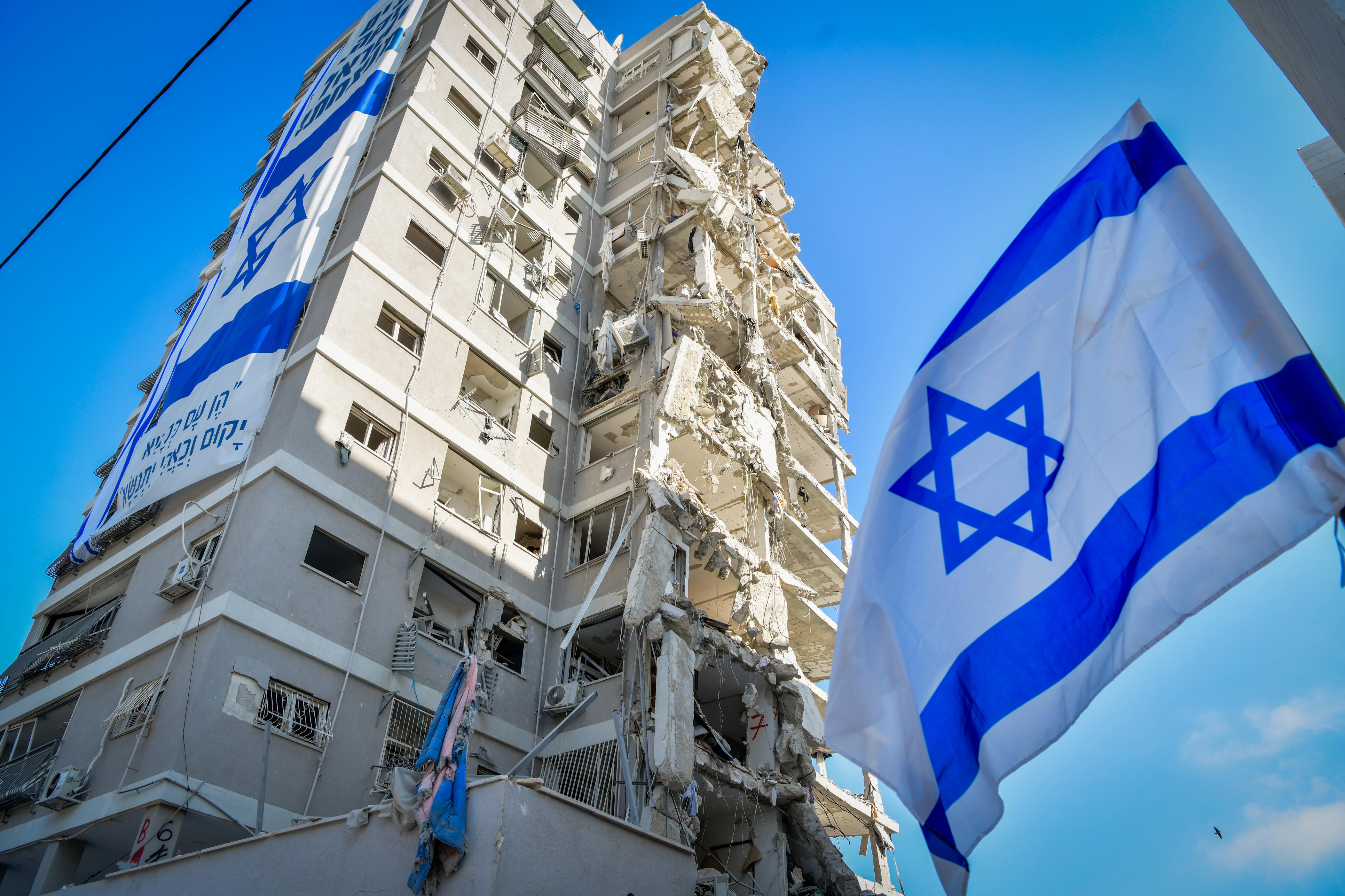 Netanyahu asks Trump to delay Iran attack, exposing new air defense holes