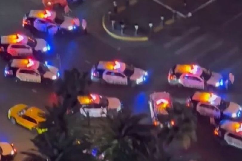 Las Vegas hotel surrounded by 'at least 30 police cars' with Boulevard ...