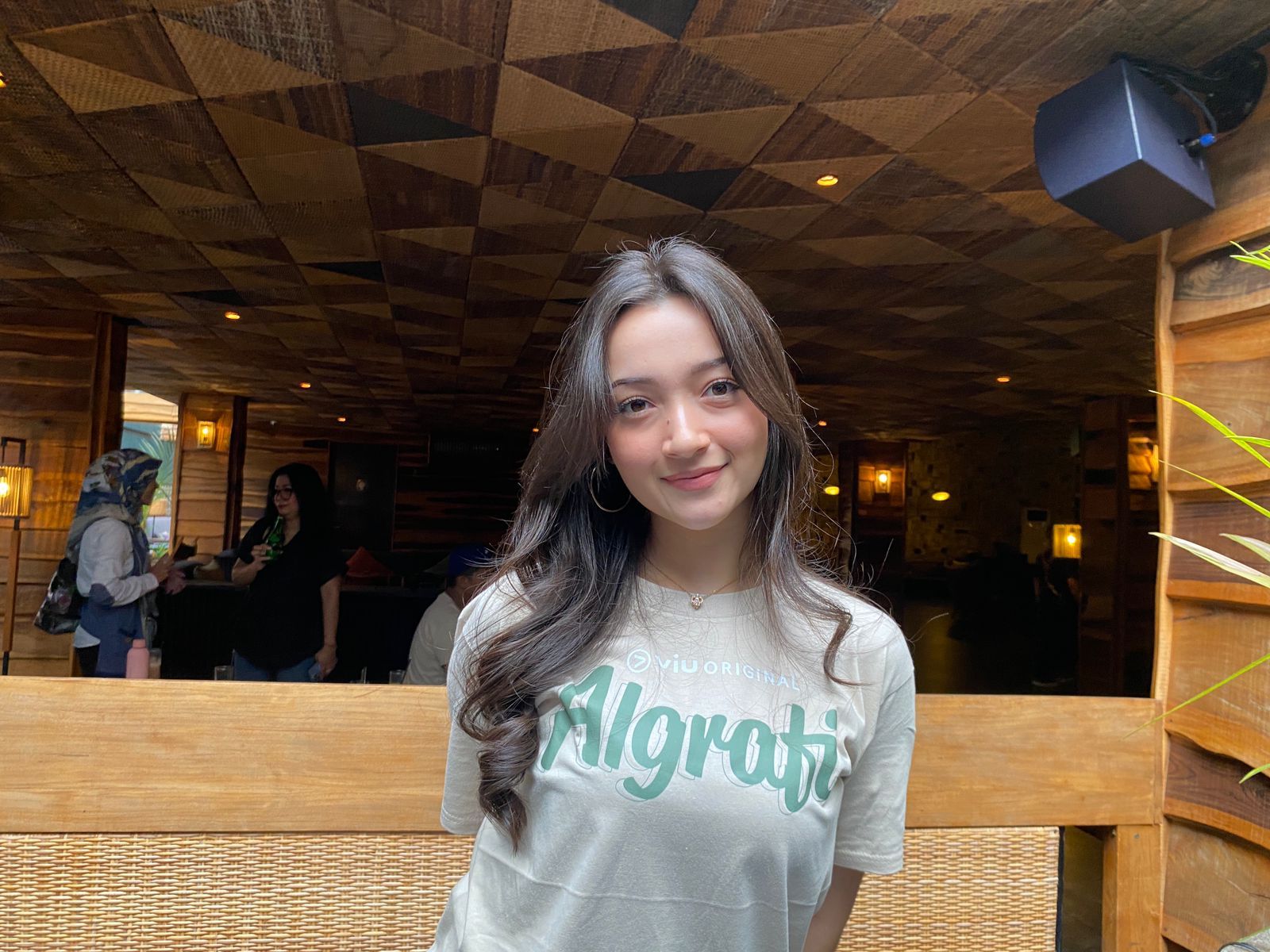 Broken strings Aurelie Moeremans viral, Megan Domani beri dukungan ...