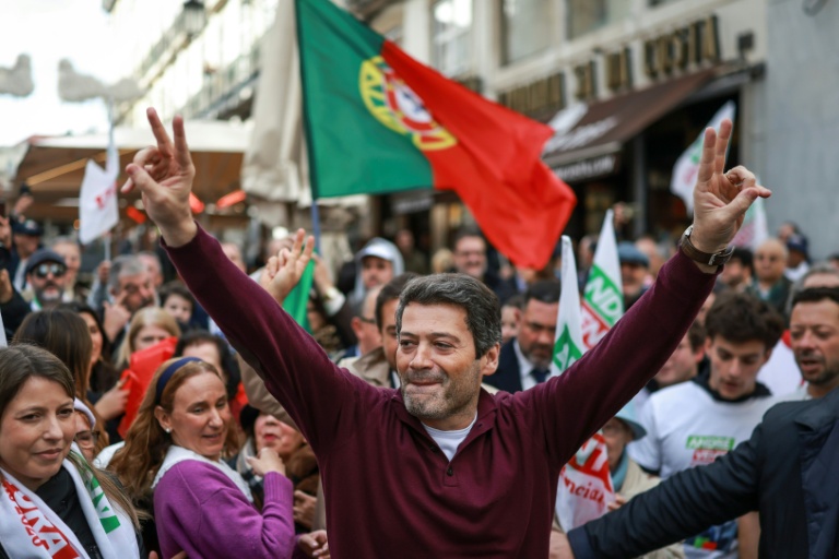 Portugal presidential vote wide open as far-right surge expected