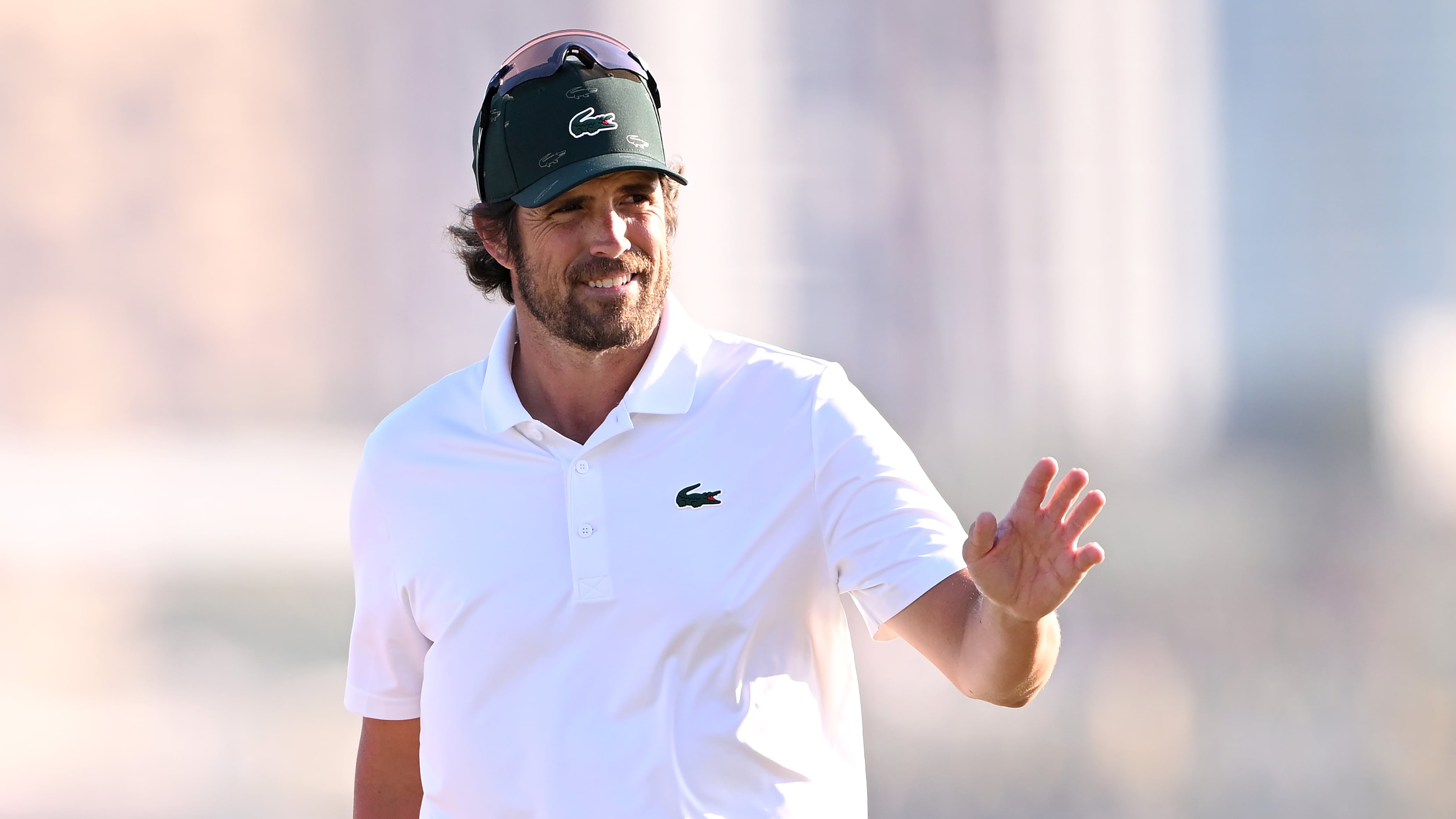Nacho Elvira holds off thrilling Rory McIlroy comeback to take Dubai ...