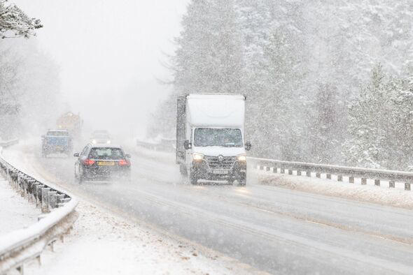 UK snow maps show 480-mile blizzard hitting after -14C freeze - 18 ...