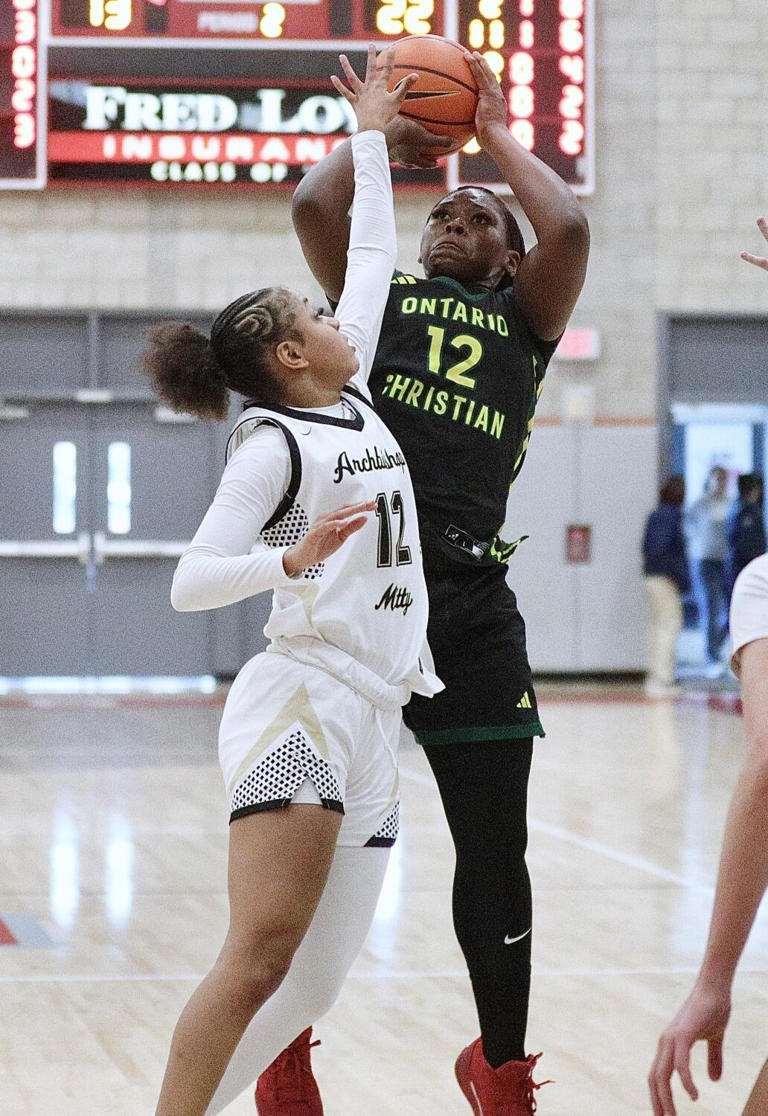 Sophomore basketball standout Tatianna Griffin expands her role for ...