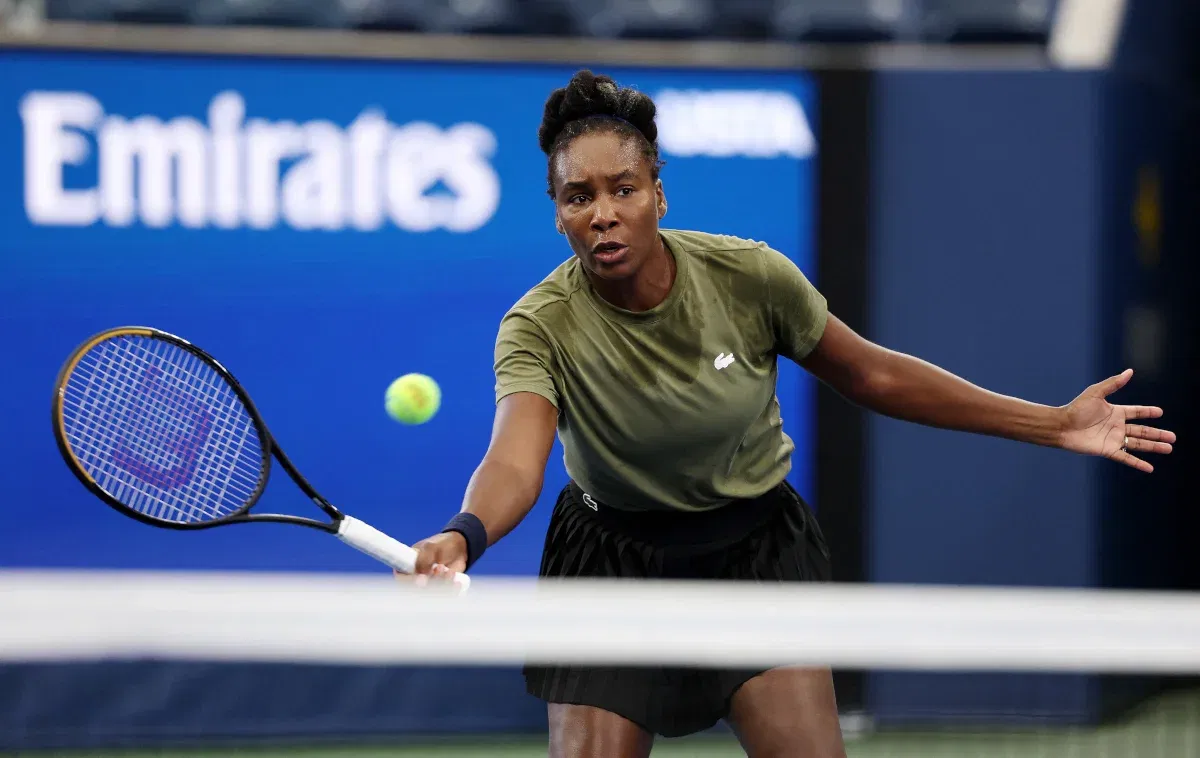 Venus Williams collapses after leading 4-0, falls to Olga Danilovic in ...