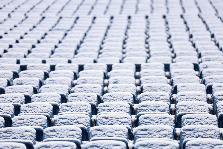 Patriots vs. Texans: Live stream, kickoff time, TV channels, odds, more