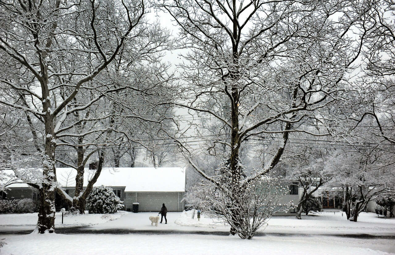Winter storm hits Connecticut with snow Sunday before deep freeze: Live ...