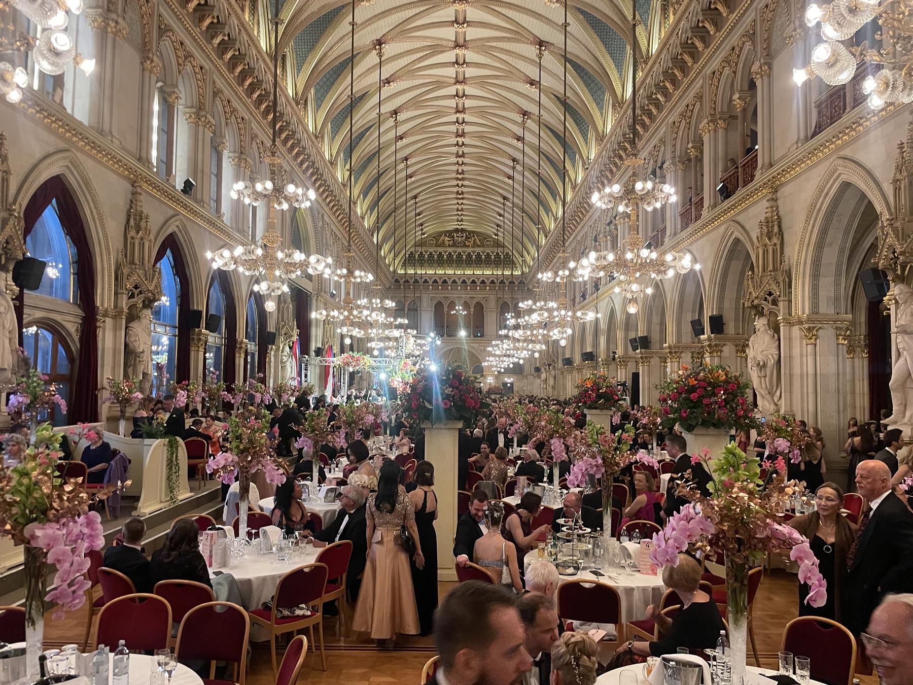 Wiener Blumenball 2026: Ein Meer aus Blumen für den Song Contest