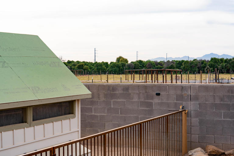 Gas power plant for data center project stirs concerns in Surprise