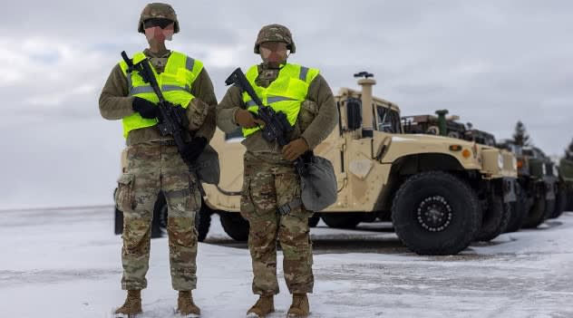 Arctic infantry on standby: 1,500 troops alerted for Minnesota as ...