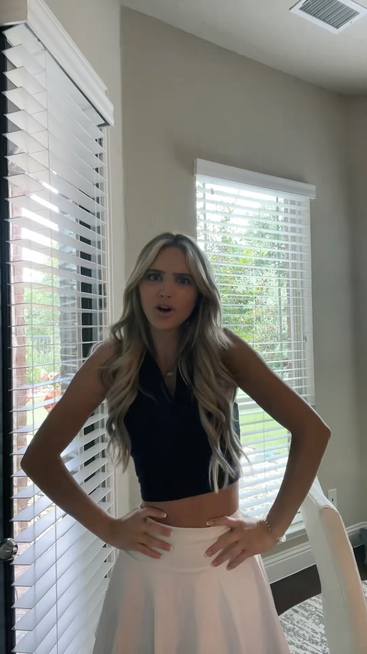 Coming over to my bfs for the 5th time this week 😌