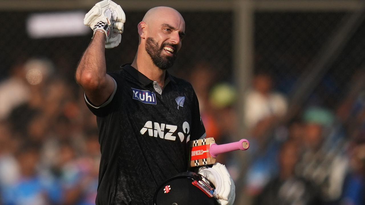 Daryl Mitchell breaks 44-year-old world record, becomes first player in ...