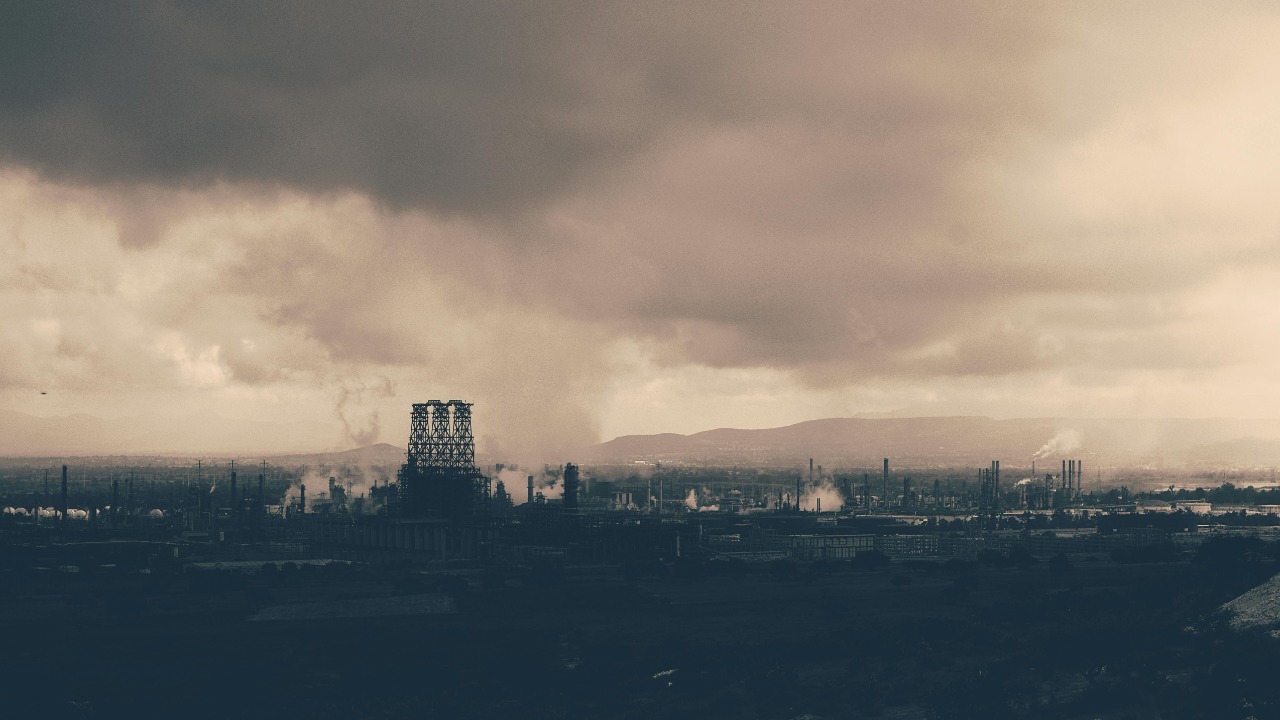 Officials extend dire alert as toxic haze chokes major US region with ...