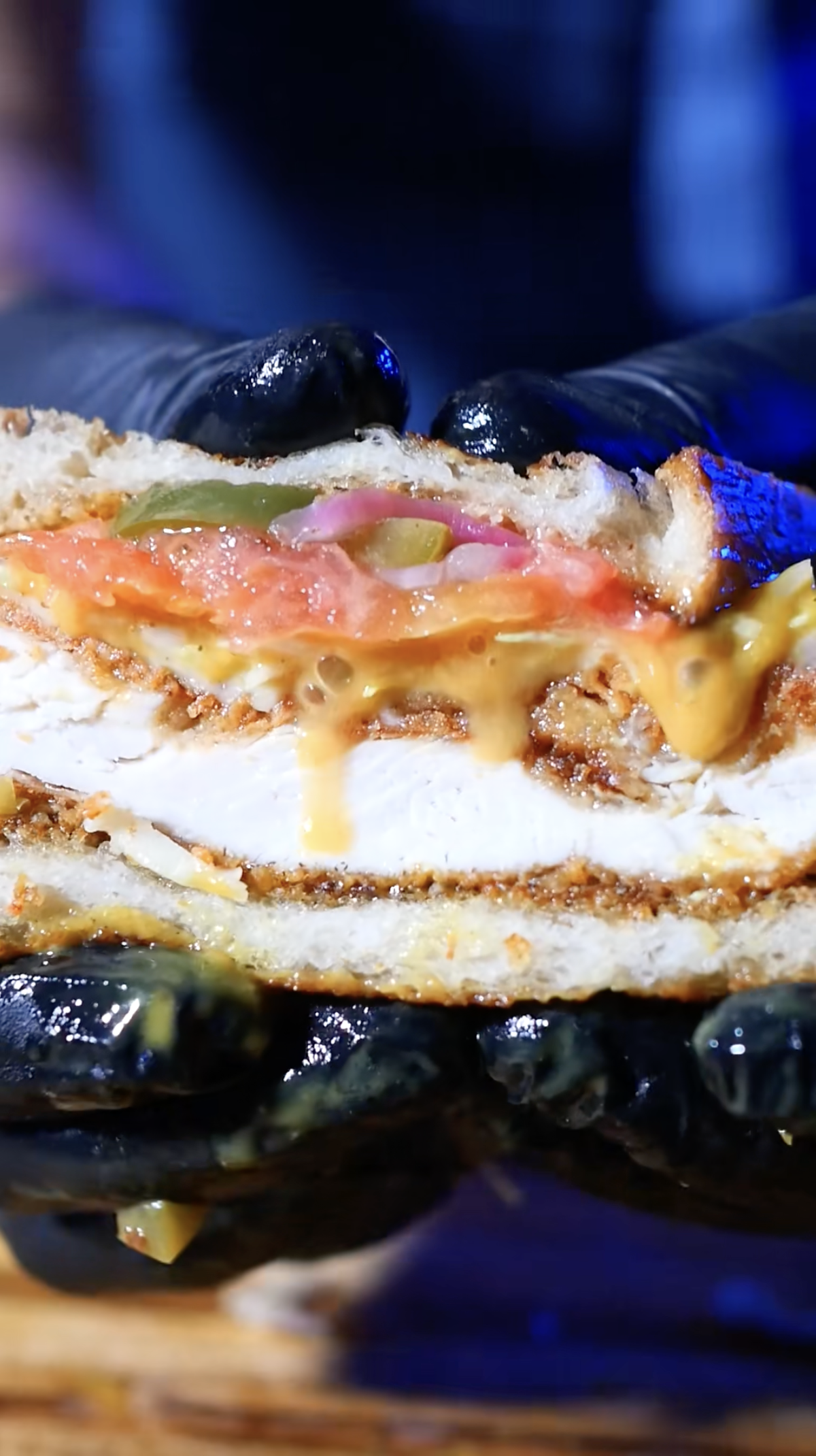 Delicious fried honey mustard chicken sandwich recipe