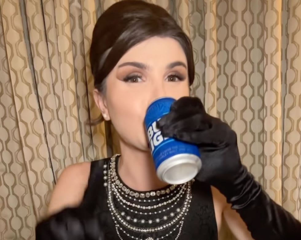 Trans influencer Dylan Mulvaney cast in all-female Broadway musical ...