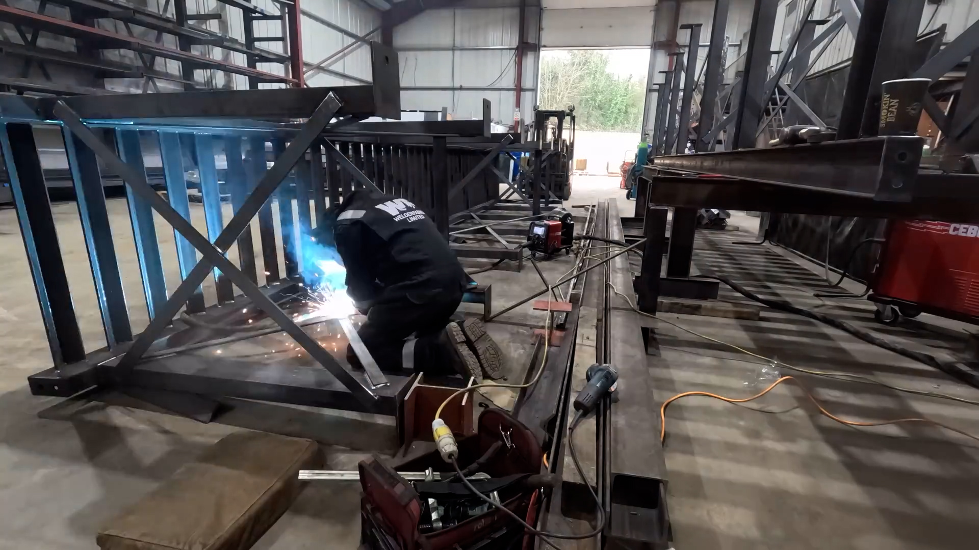 Building heavy frames in the workshop