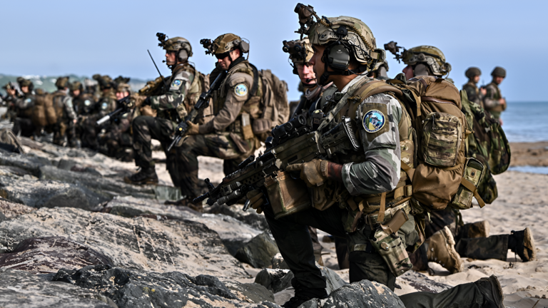 Europe commits boots on ground in Ukraine—800,000 troops prepare for ...