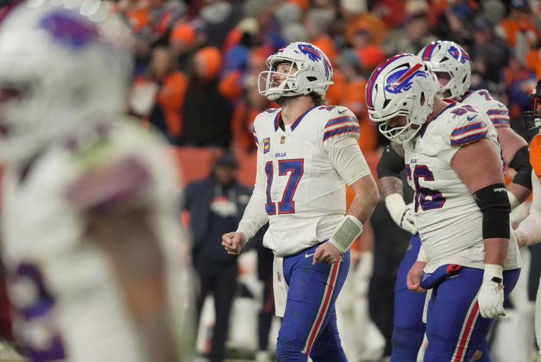 Bills QB Josh Allen has heartbreak reaction when Broncos hit game ...