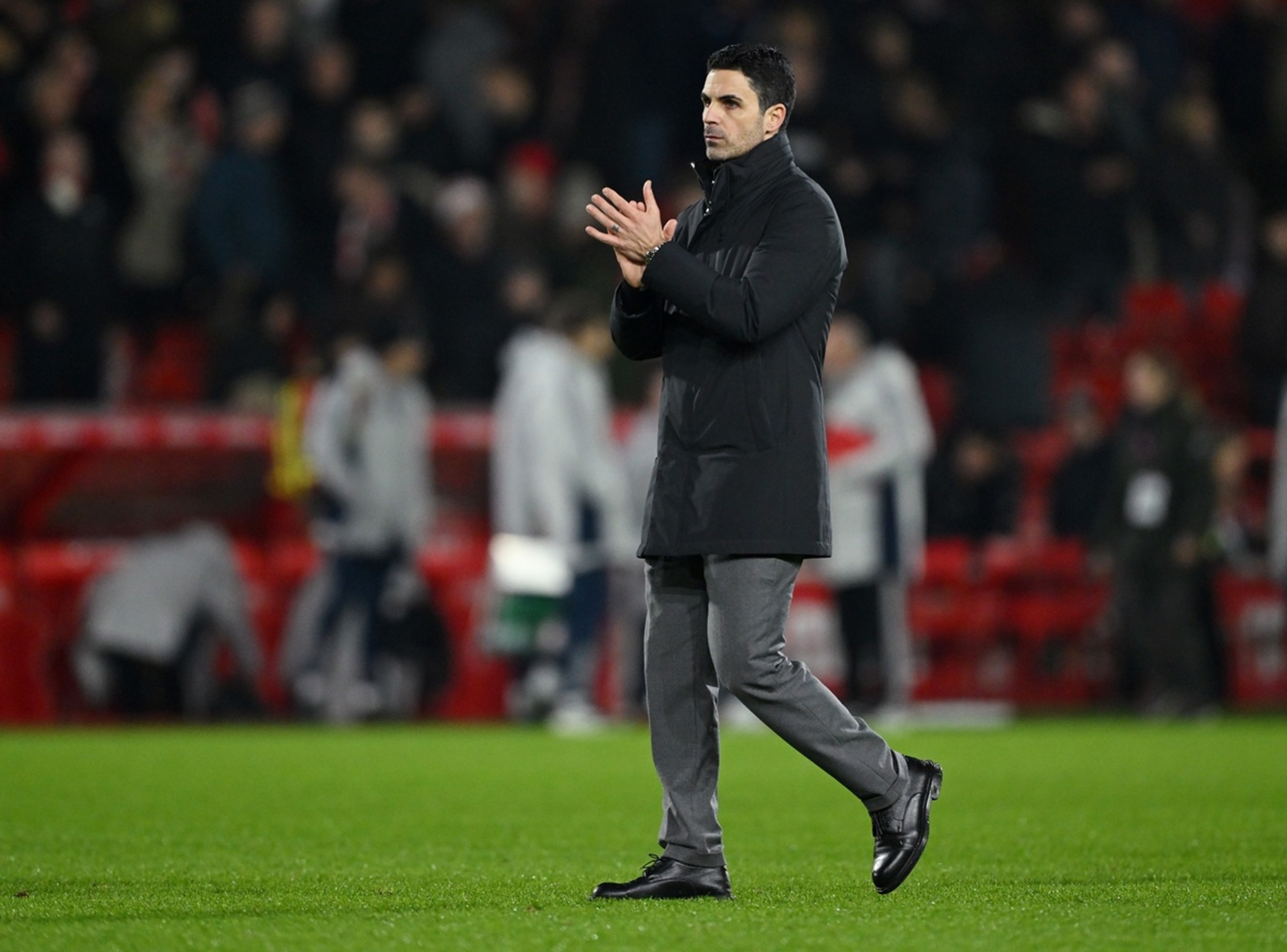 'Clutching at straws' Steven Gerrard sends a message to Mikel Arteta