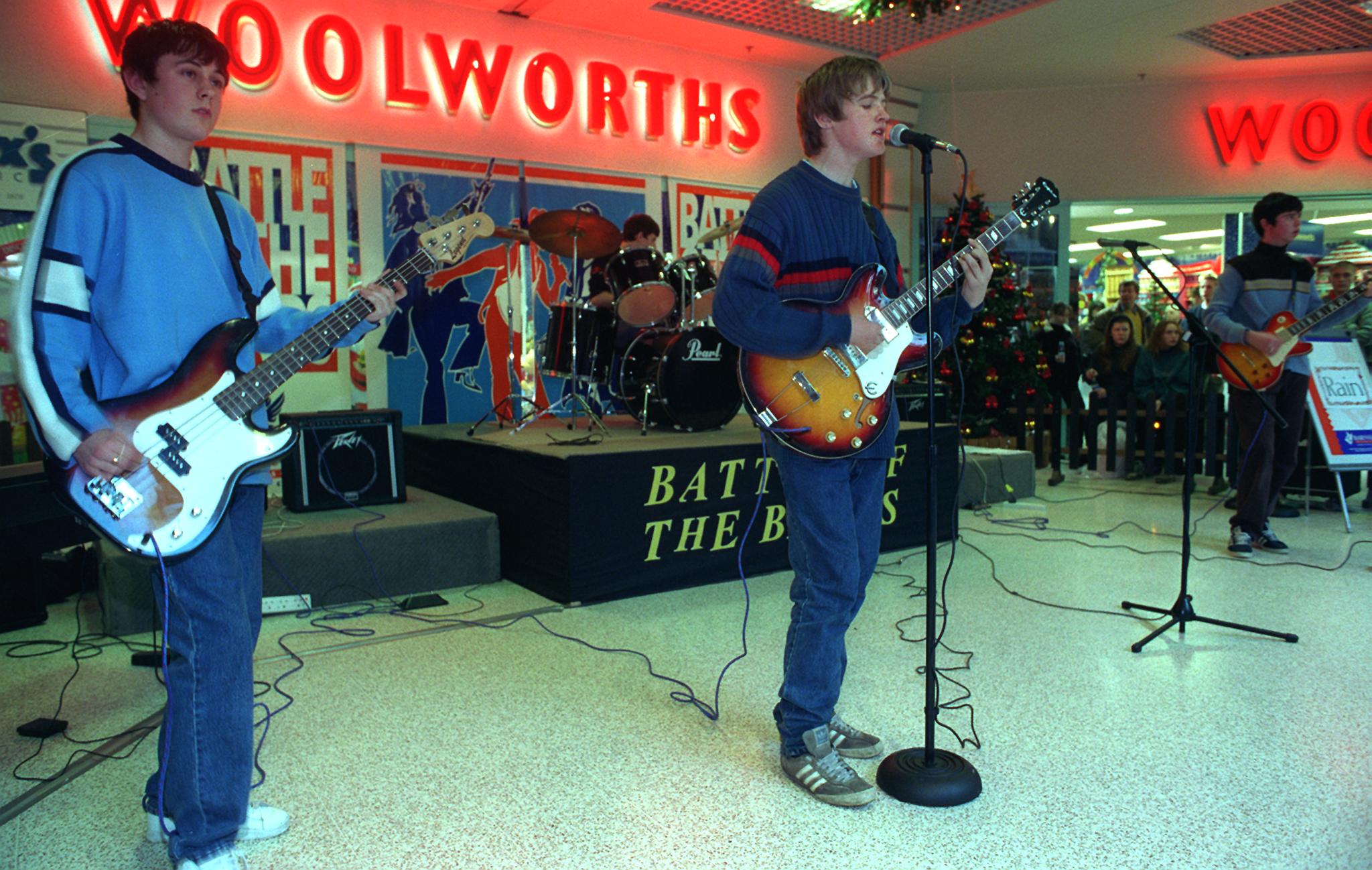 39 nostalgic photos taking you back to the 90s at popular South ...