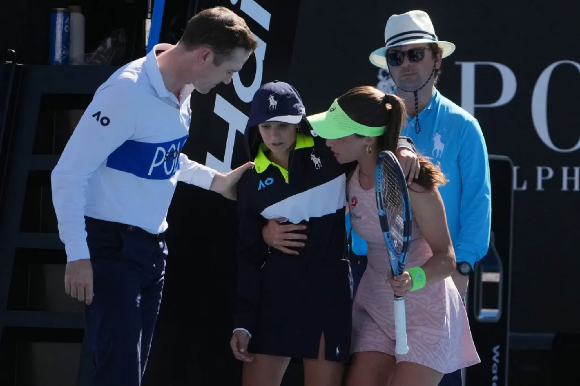 Tennis star Zeynep Sonmez comes to aid of ball girl who collapsed ...