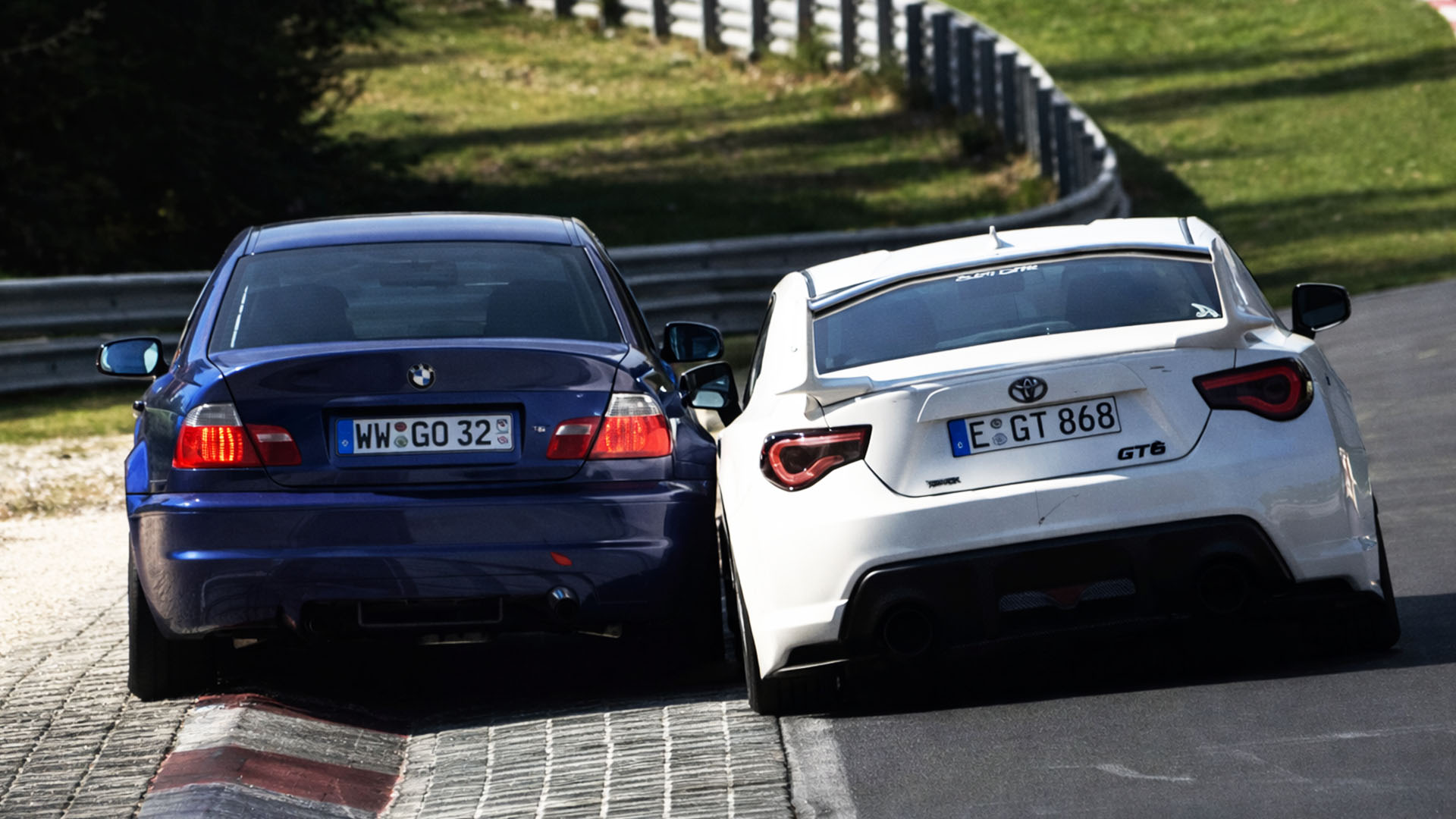 Beinahe-Unfall auf der Nordschleife gefilmt