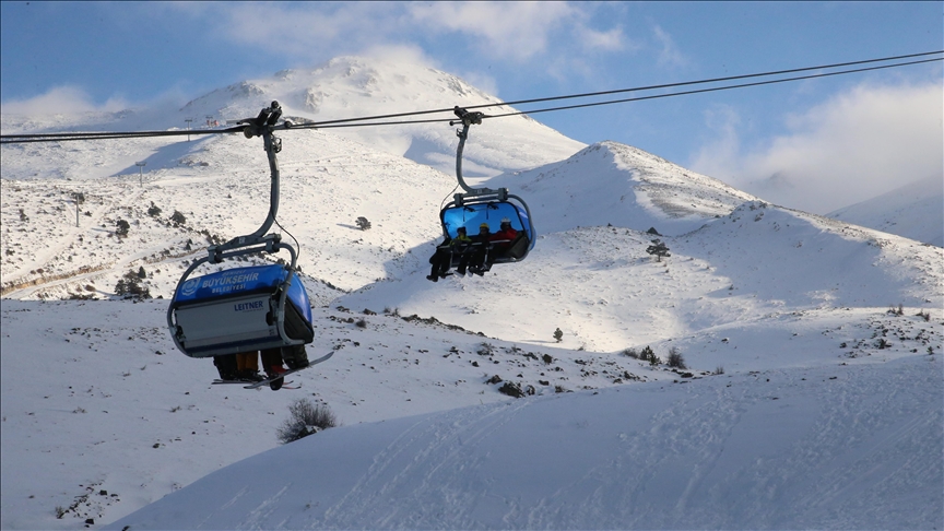 Denizli Kayak Merkezi sezonu açıldı