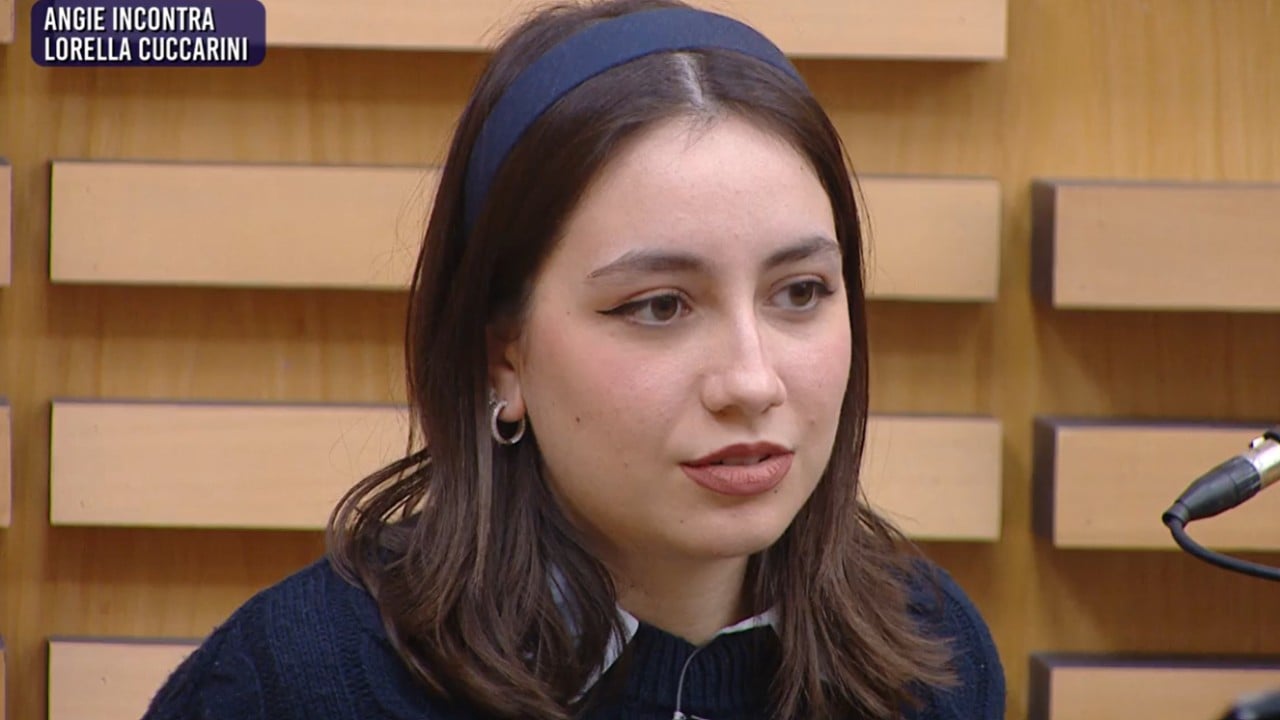 Amici 25, Angie: "Dal momento in cui sono entrata non sono più piaciuta ...