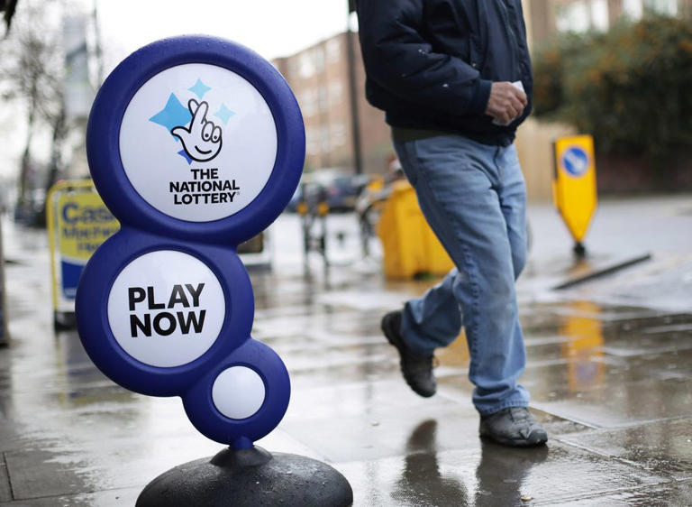 Urgent 'check ticket' warning issued as £1million EuroMillions lottery ...