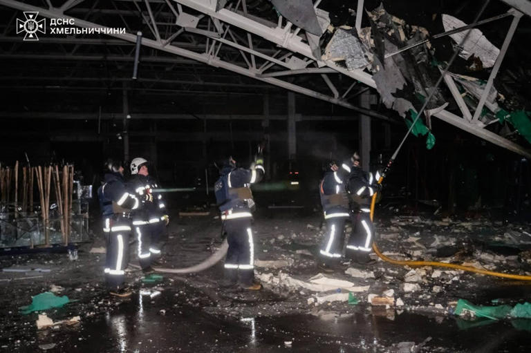 Fire breaks out in Khmelnytskyi Oblast due to Russian attack