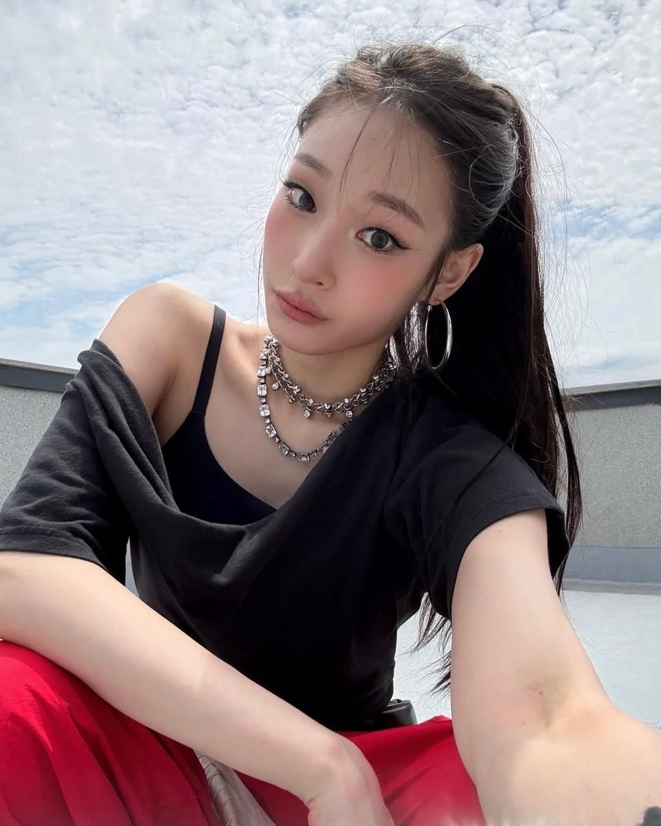 Deretan gaya rambut Annie 'ALLDAY PROJECT' yang fresh dan kekinian