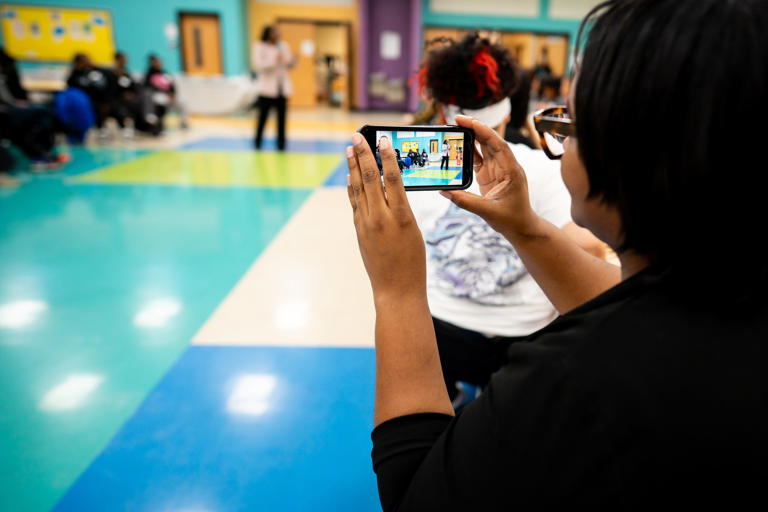 Rep. Sykes urges young women to choose hope at MLK youth symposium