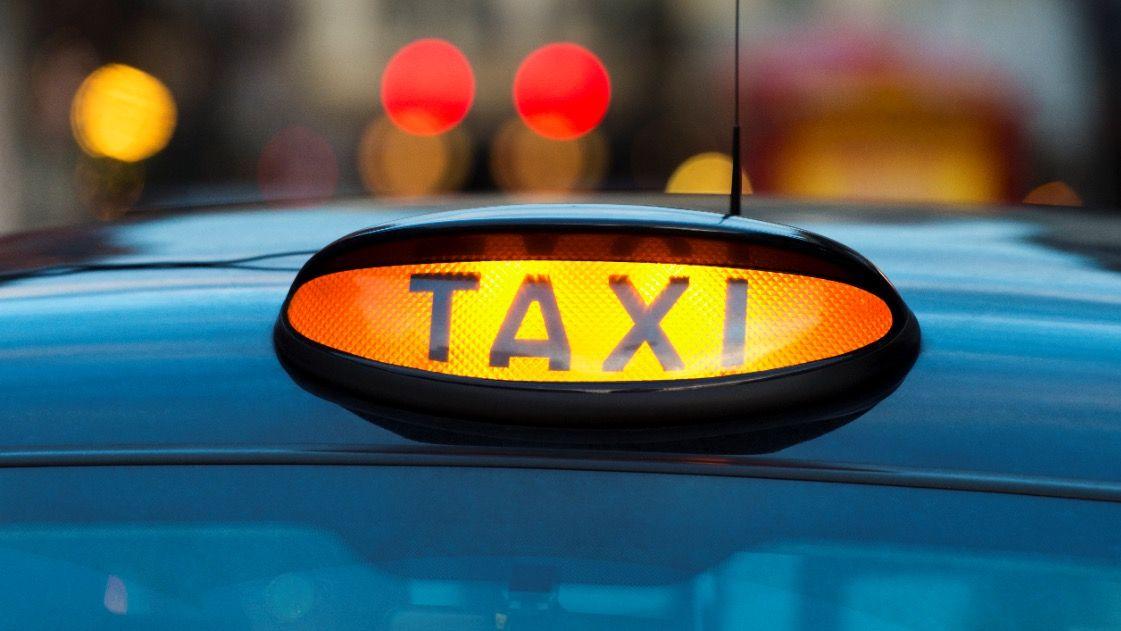 Taxi association defends licensing work by council