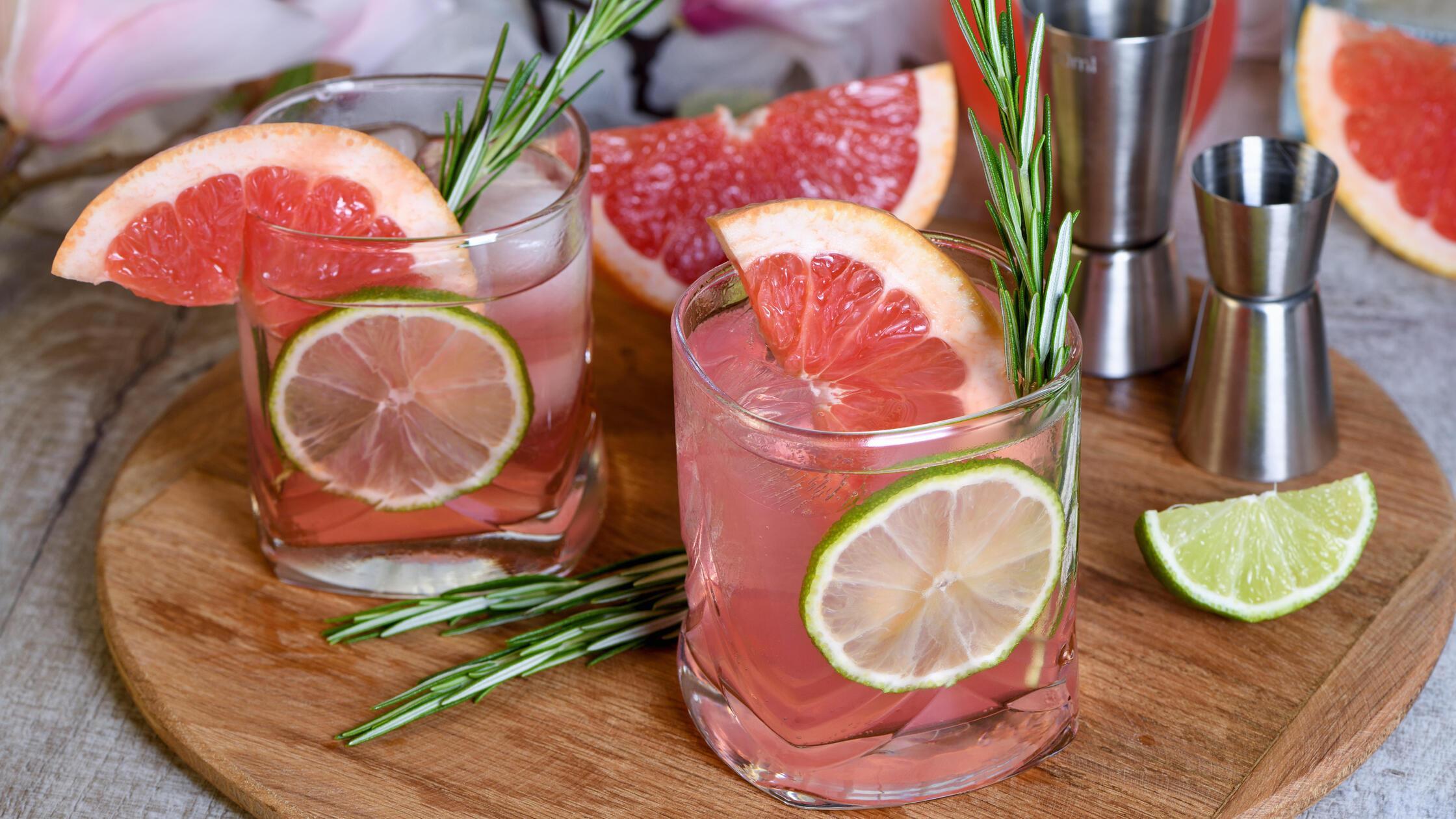 Dry January leicht gemacht: Rezept für erfrischenden Pink-Paloma ...