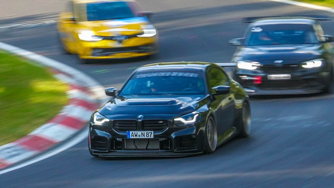 High-Speed Showdowns On The Nürnburgring During Public Track Days