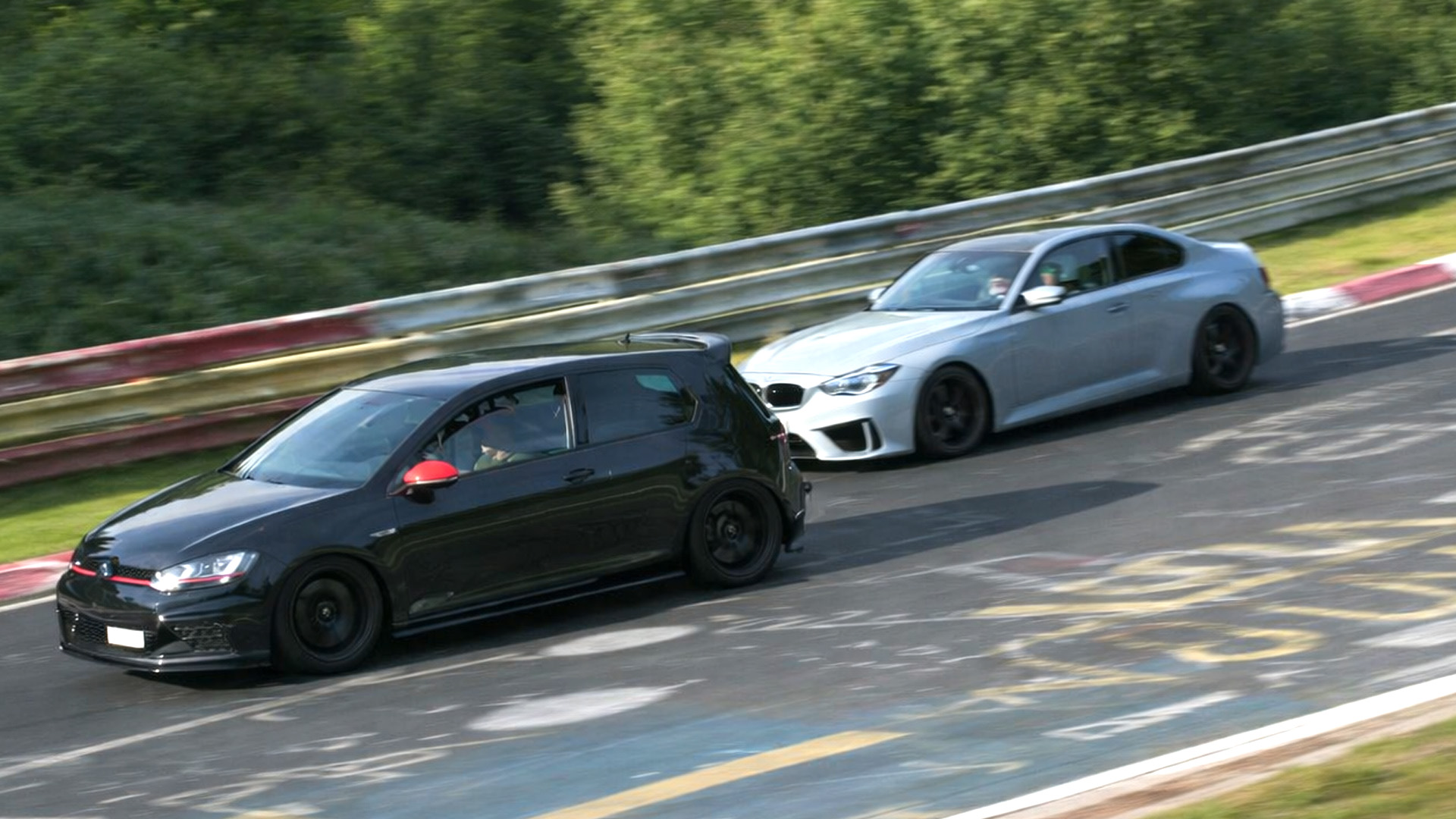 Knappes Überholen, gescheiterte Manöver und spannende Zweikämpfe am ...