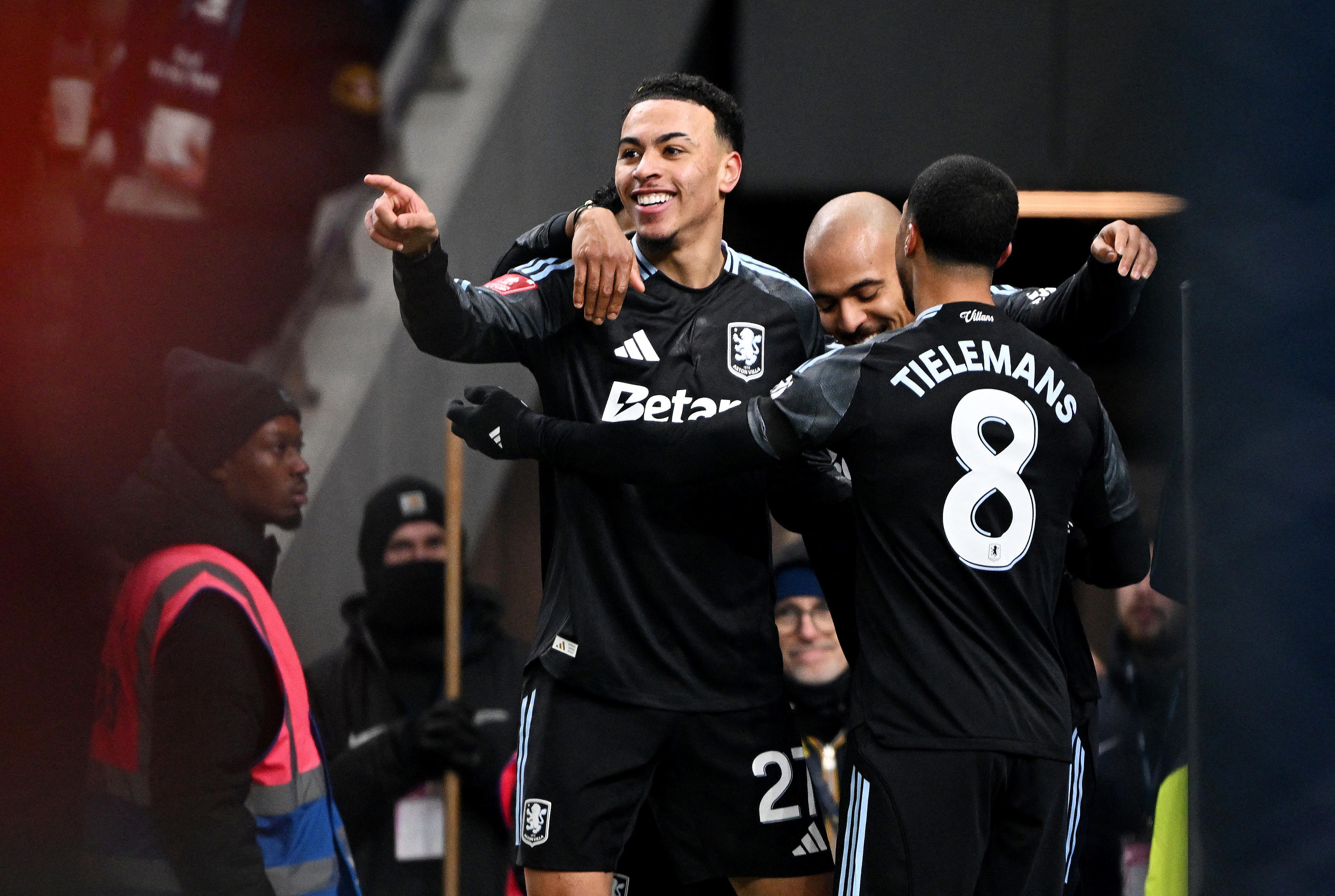 Aston Villa vs. Everton: Premier League betting odds, prediction, pick